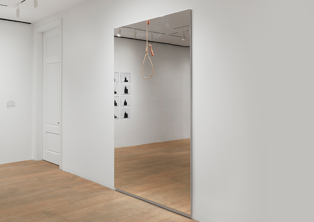Jump rope-noose - Lévy Gorvy